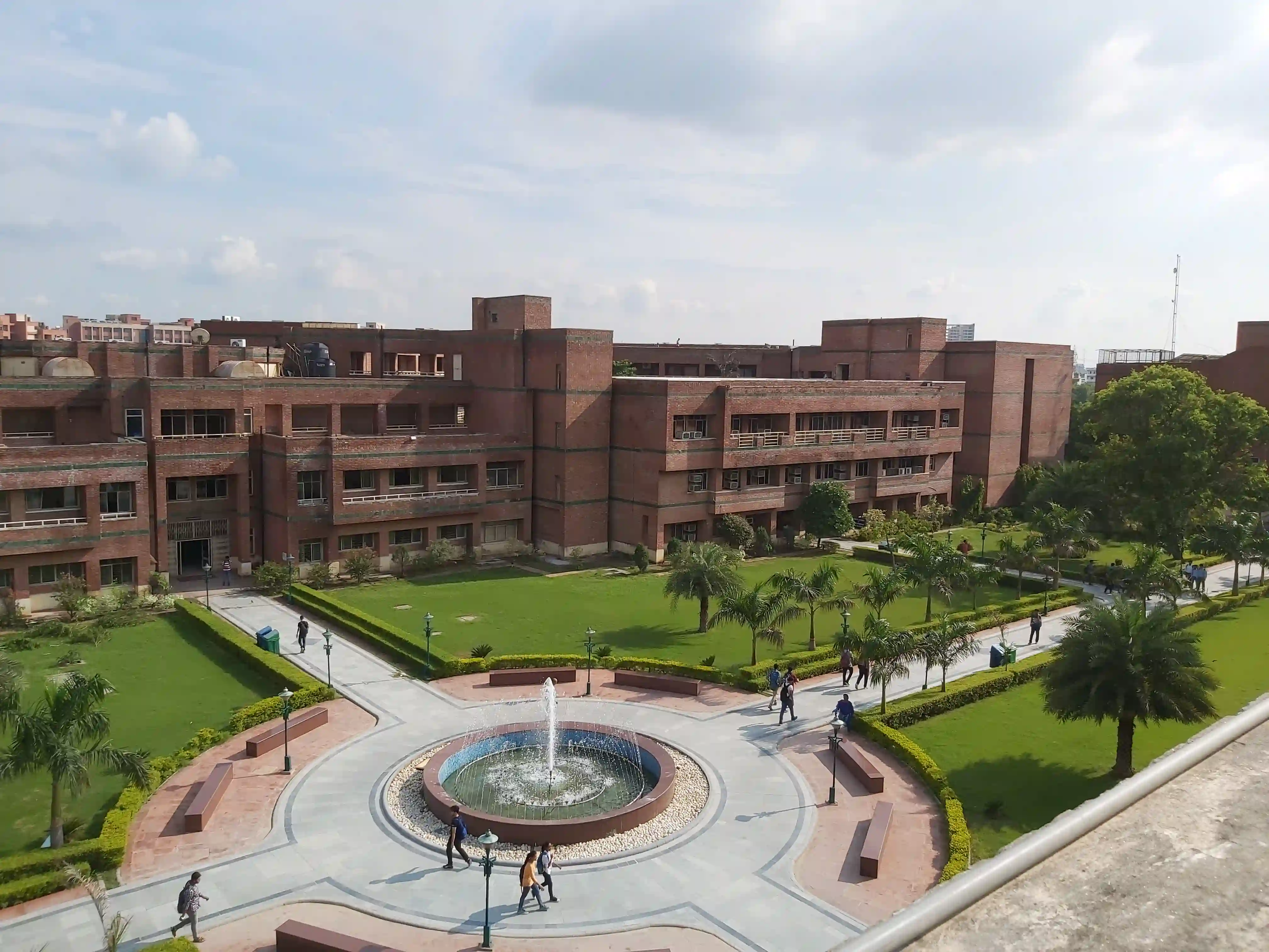 NSUT 2025 - Courses, Fees, Cutoff, Ranking, Admission Process & Placement
